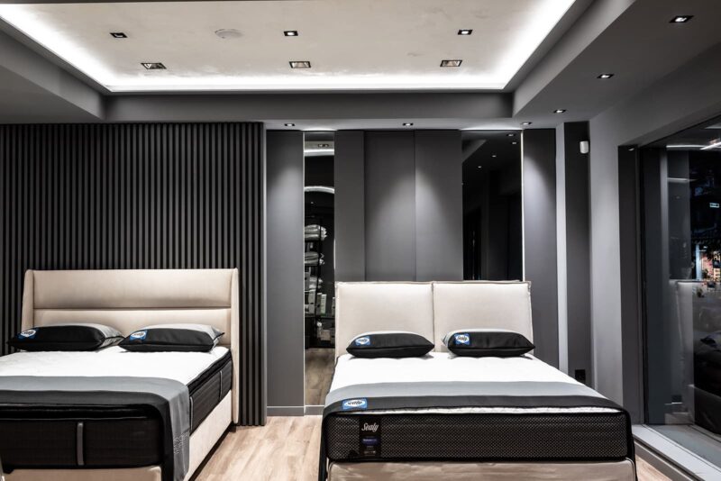 Ειδική κατασκευή με ξύλινες επενδυσεις για την Elite Strom